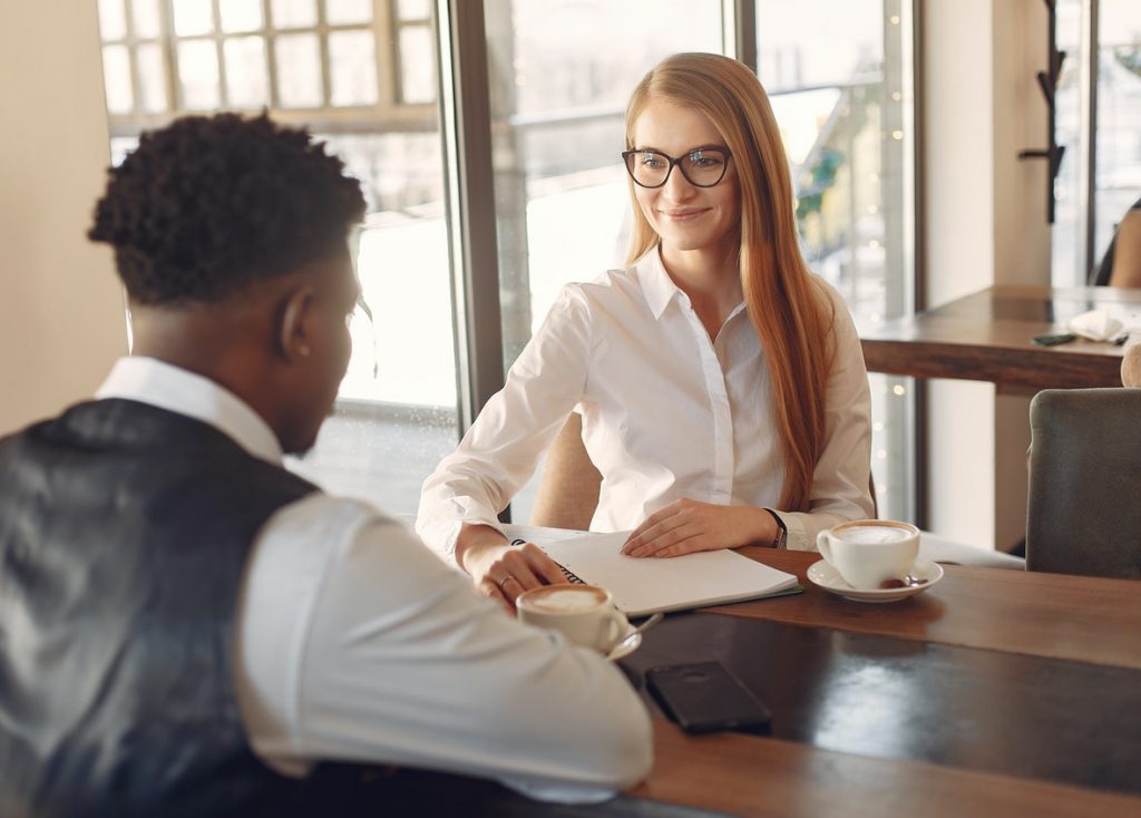 25+ Best CV Personal Profile Examples with Writing Guide 2024 - ResumeKraft